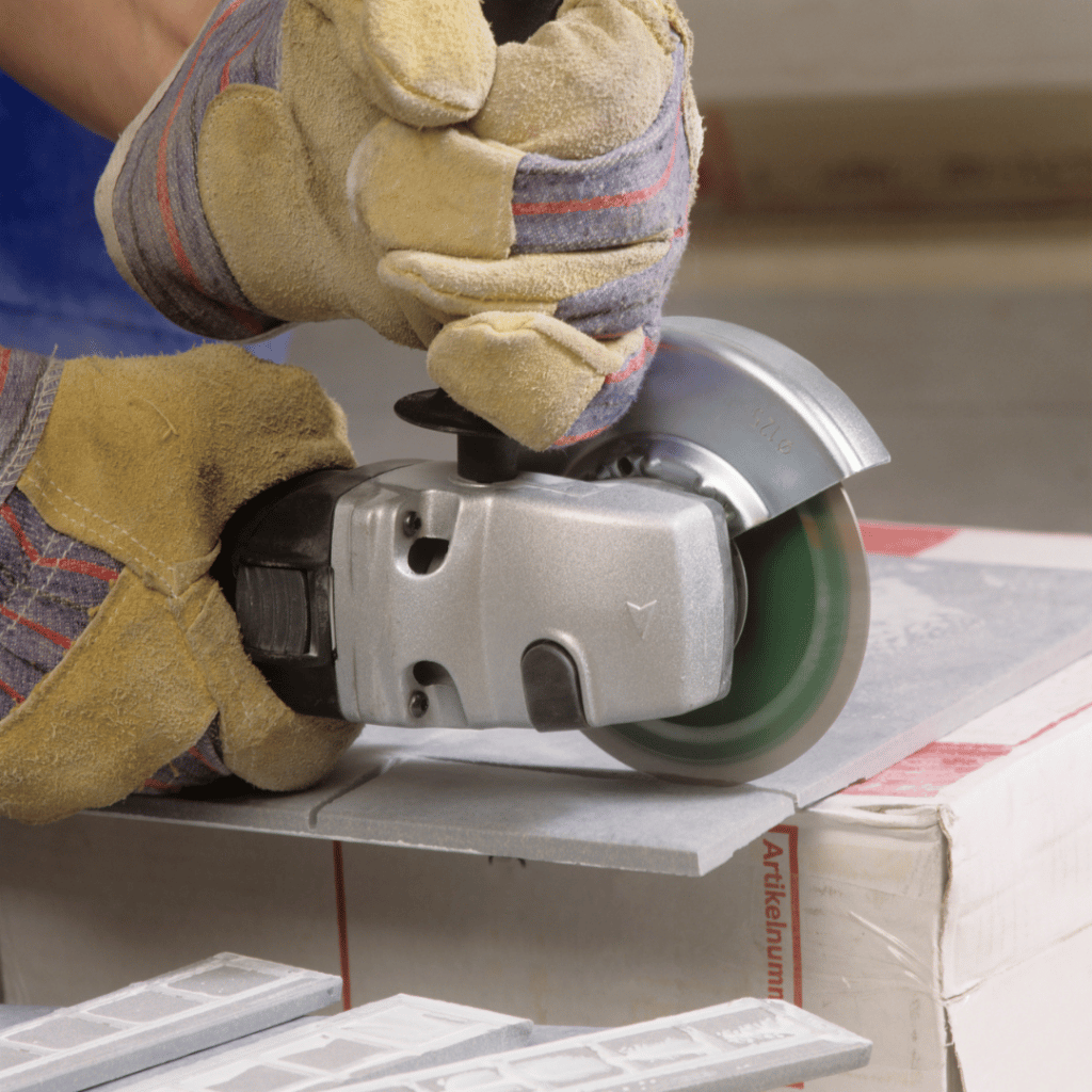 Silica Dust: 4 Tips for Dealing with the Harmful Substance